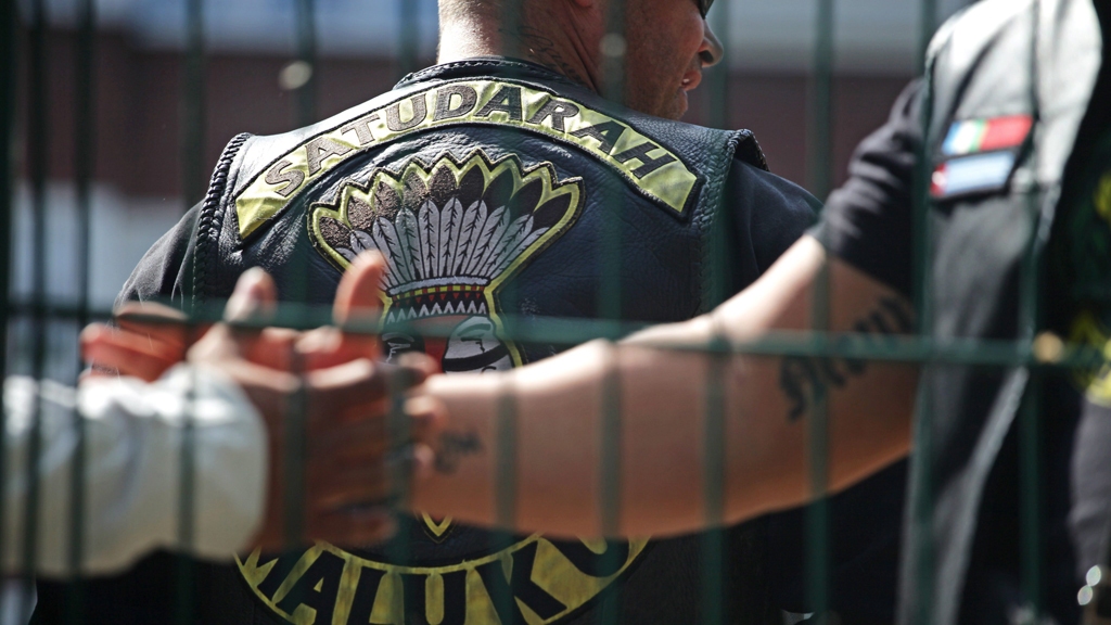 Enschede zet motorclub Satudarah uit clubhuis