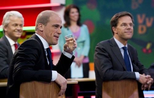 PvdA net zo groot als VVD in barometer