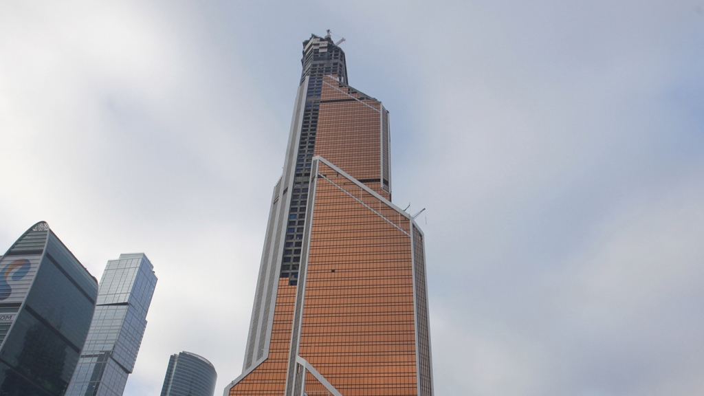 Wolkenkrabber van 338 meter hoogste gebouw Europa