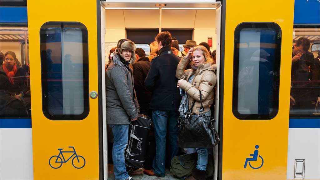 90.000 minderjarige mbo'ers gratis met trein en bus