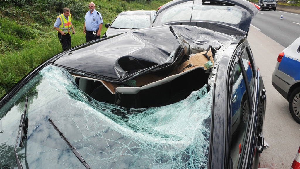 Losgeraakte autoband wordt Nederlander fataal