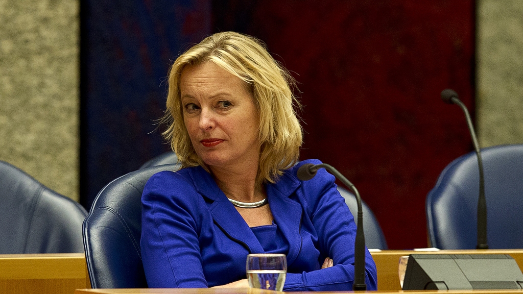 Bussemaker: justitie aan zet bij Amarantis