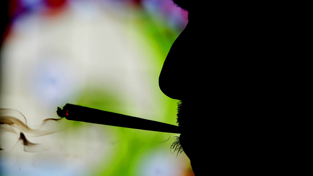 Amsterdammers roken, drinken en blowen meer | RTL Nieuws | RTL.nl