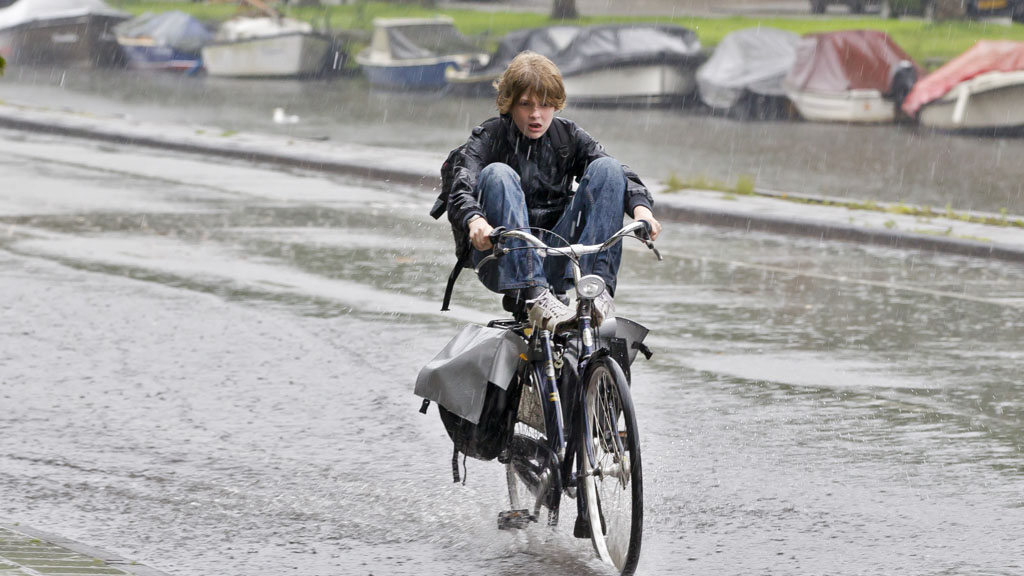Zomer begint met onweer, hagel en windstoten