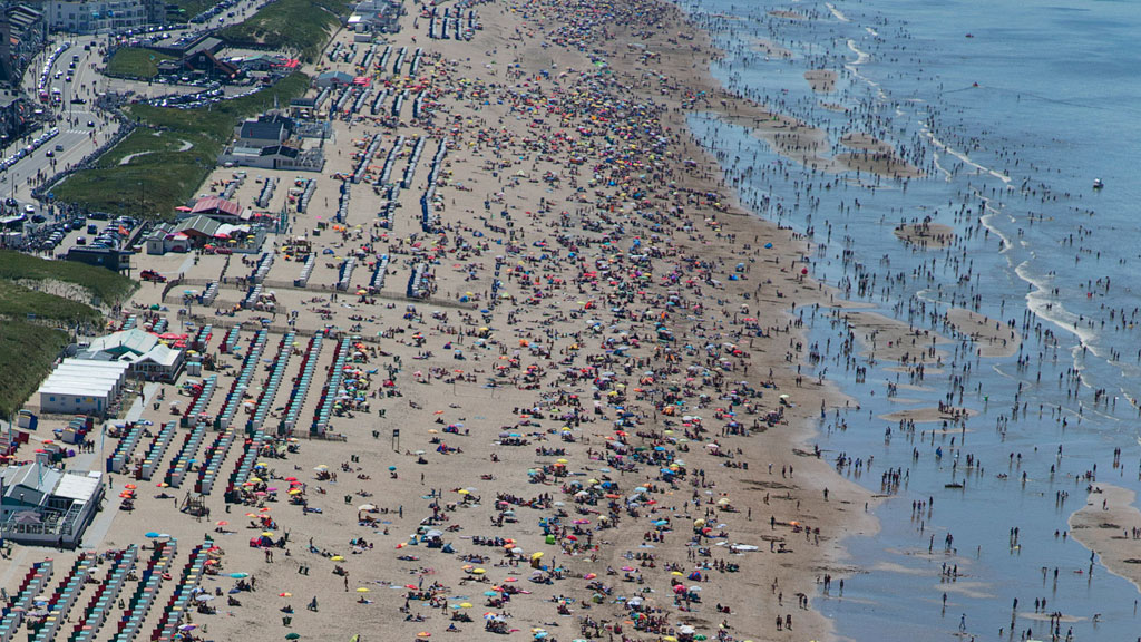 Weer drukte op wegen naar het strand
