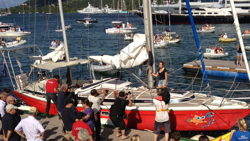 Zeilmeisje Laura is de wereld rond