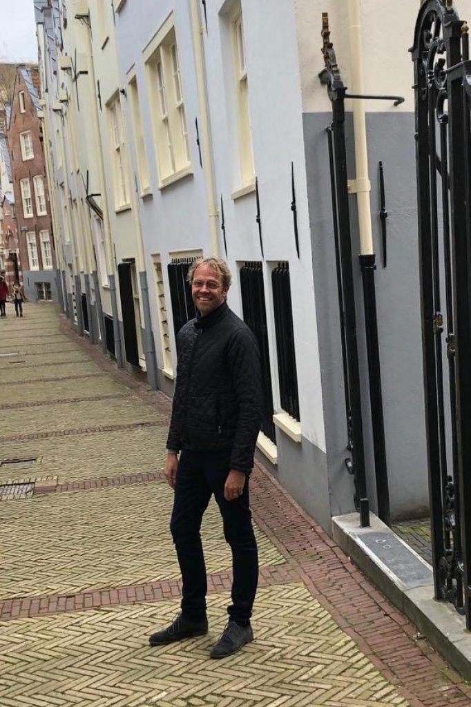 Bollenkweker ziet minder schade aan bloemenvelden dan vorige jaren