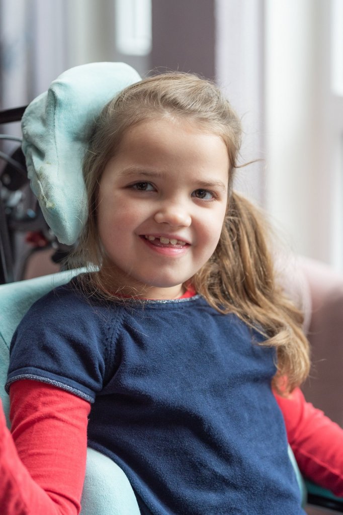 Leven met het Rett-syndroom: Nova (8) zit gevangen in haar eigen lijf